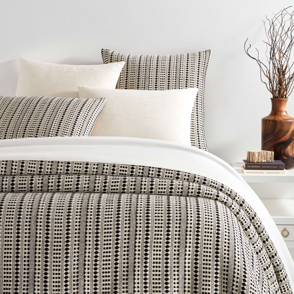 Fira Jacquard Black Coverlet | Light House Co.